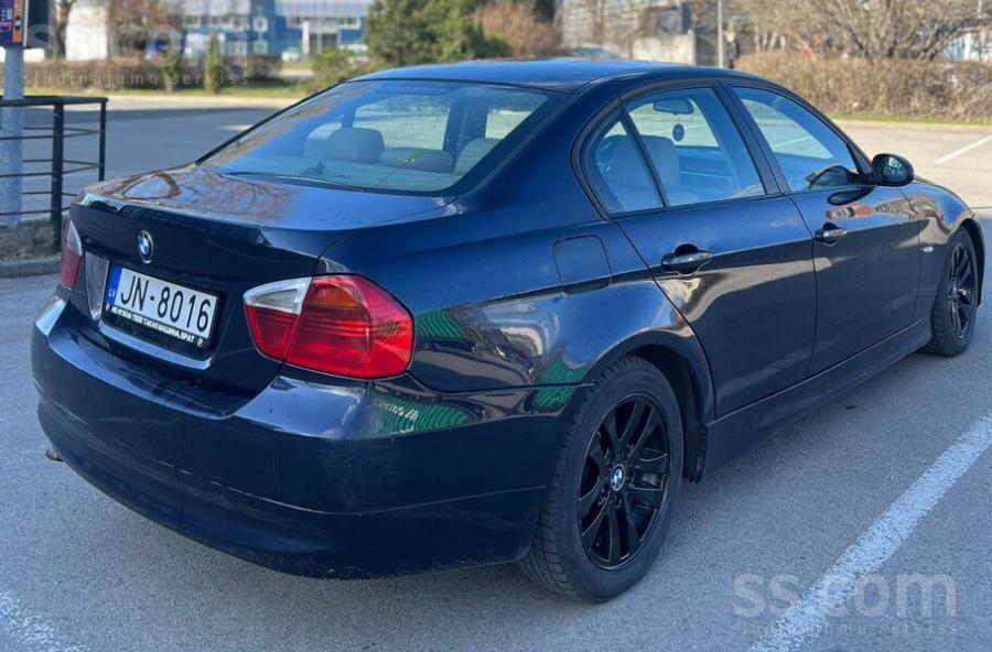 Blue BMW 318 2006 in Riga, with an engine capacity of 2.00 L and mileage of 417 thousand km for 2195 €, photo 10 on AUTOMOTO.COM.LV