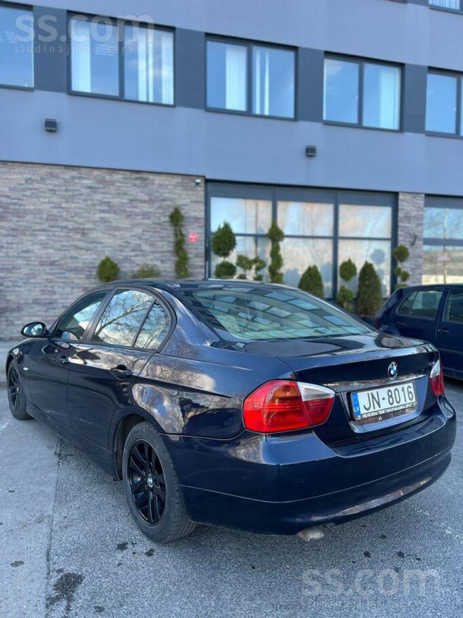 Blue BMW 318 2006 in Riga, with an engine capacity of 2.00 L and mileage of 417 thousand km for 2195 €, photo 11 on AUTOMOTO.COM.LV