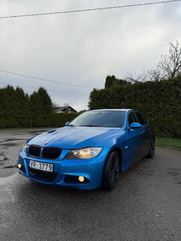 Zils BMW 318 2006 Rīga, ar dzinēja tilpumu 2.00 L un nobraukumu 301 tūkst. km par 3450 €, foto 2 vietnē AUTOMOTO.COM.LV