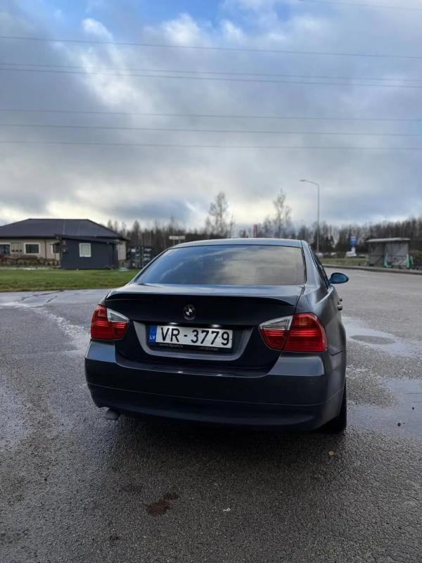Zils BMW 318 2006 Rīga, ar dzinēja tilpumu 2.00 L un nobraukumu 301 tūkst. km par 3450 €, foto 7 vietnē AUTOMOTO.COM.LV
