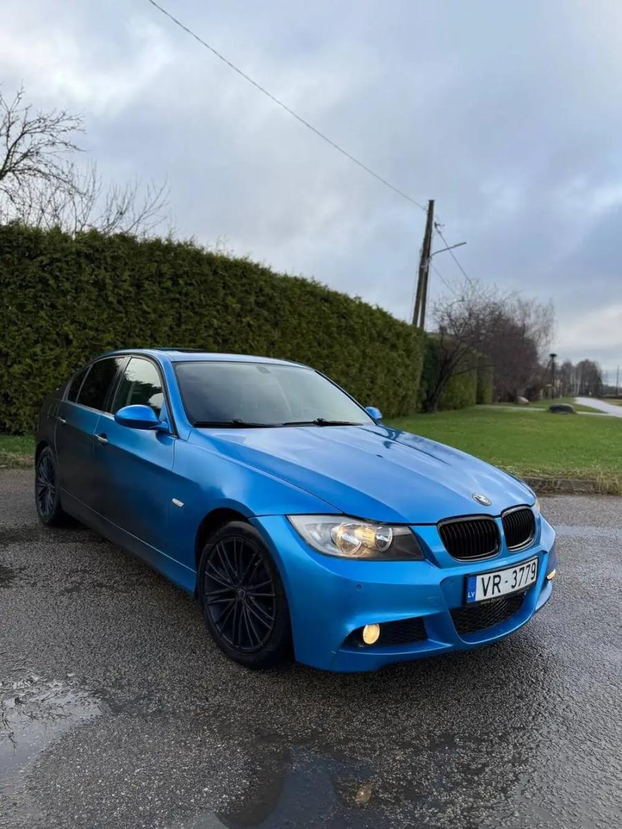 Zils BMW 318 2006 Rīga, ar dzinēja tilpumu 2.00 L un nobraukumu 301 tūkst. km par 3450 €, foto 1 vietnē AUTOMOTO.COM.LV