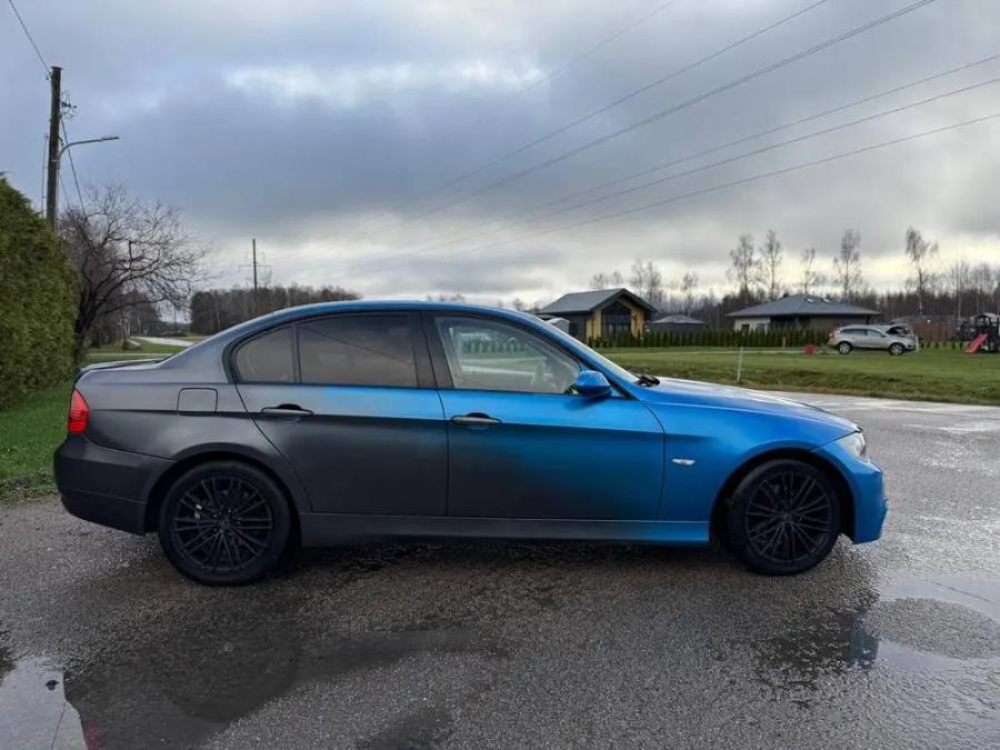 Zils BMW 318 2006 Rīga, ar dzinēja tilpumu 2.00 L un nobraukumu 301 tūkst. km par 3450 €, foto 9 vietnē AUTOMOTO.COM.LV