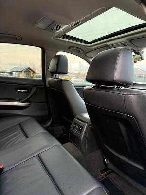Zils BMW 318 2006 Rīga, ar dzinēja tilpumu 2.00 L un nobraukumu 301 tūkst. km par 3450 €, foto 15 vietnē AUTOMOTO.COM.LV