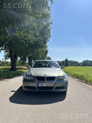 Zils BMW 318 2006 Cēsis, ar dzinēja tilpumu 2.00 L un nobraukumu 280 tūkst. km par 2800 €, foto 6 vietnē AUTOMOTO.COM.LV