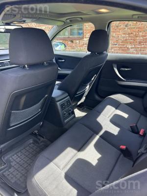 Zils BMW 318 2006 Cēsis, ar dzinēja tilpumu 2.00 L un nobraukumu 280 tūkst. km par 2800 €, foto 10 vietnē AUTOMOTO.COM.LV