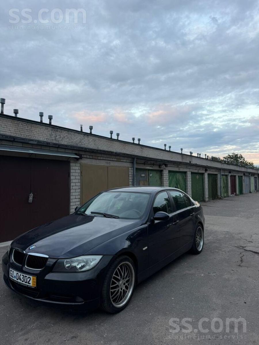 Zils BMW 318 2006 Ludza, ar dzinēja tilpumu 2.00 L un nobraukumu 242 tūkst. km par 2995 €, foto 3 vietnē AUTOMOTO.COM.LV