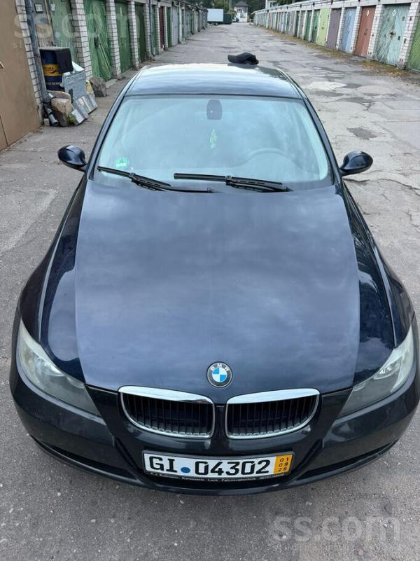 Blue BMW 318 2006 in Ludza, with an engine capacity of 2.00 L and mileage of 242 thousand km for 2995 €, photo 8 on AUTOMOTO.COM.LV