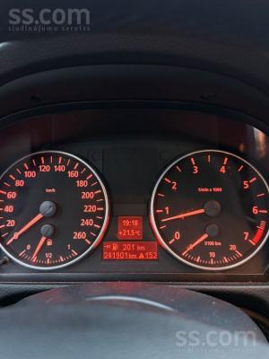 Zils BMW 318 2006 Ludza, ar dzinēja tilpumu 2.00 L un nobraukumu 242 tūkst. km par 2995 €, foto 10 vietnē AUTOMOTO.COM.LV