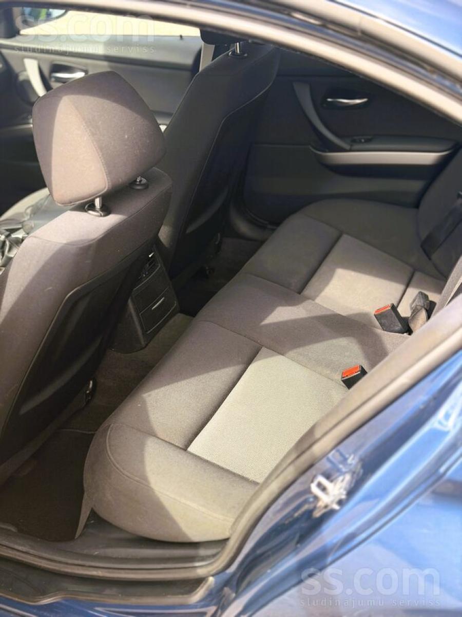 Zils BMW 318 2006 Talsi, ar dzinēja tilpumu 2.00 L un nobraukumu 330 tūkst. km par 2850 €, foto 8 vietnē AUTOMOTO.COM.LV