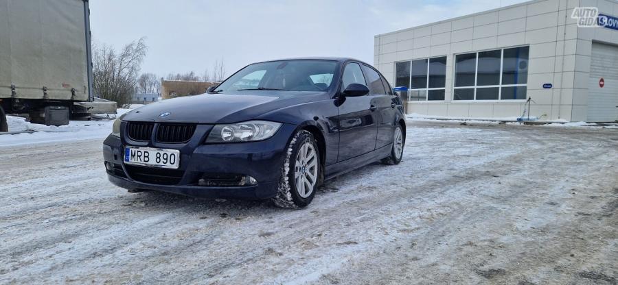 Blue BMW 318 2007 in Joniskis, with an engine capacity of 1.80 L and mileage of 468 thousand km for 2300 €, photo 1 on AUTOMOTO.COM.LV