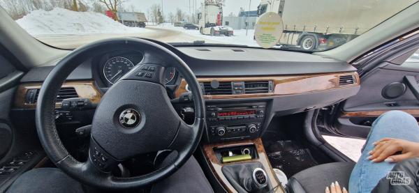 Zils BMW 318 2007 Joniškis, ar dzinēja tilpumu 1.80 L un nobraukumu 468 tūkst. km par 2300 €, foto 7 vietnē AUTOMOTO.COM.LV