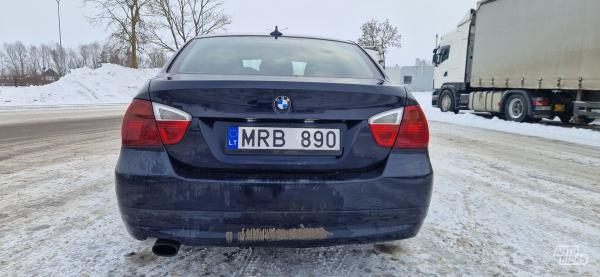 Zils BMW 318 2007 Joniškis, ar dzinēja tilpumu 1.80 L un nobraukumu 468 tūkst. km par 2300 €, foto 9 vietnē AUTOMOTO.COM.LV