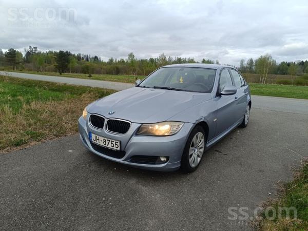 Blue BMW 318 2009 in Riga, with an engine capacity of 2.00 L and mileage of 311 thousand km for 3200 €, photo 3 on AUTOMOTO.COM.LV