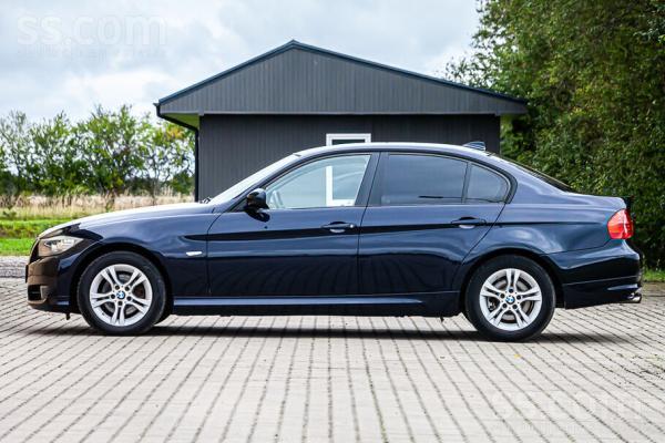 БМВ 318 2009 в Тукумс на AUTOMOTO.COM.LV Синий БМВ 318 2009 в Тукумс, объемом двигателя 2.00 л и пробегом 0 тыс. км за 5190 €, фото 6 на AUTOMOTO.COM.LV