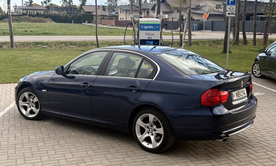 Zils BMW 318 2011 Kauņa, ar dzinēja tilpumu 1.80 L un nobraukumu 278 tūkst. km par 4400 €, foto 4 vietnē AUTOMOTO.COM.LV