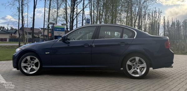 Zils BMW 318 2011 Kauņa, ar dzinēja tilpumu 1.80 L un nobraukumu 278 tūkst. km par 4400 €, foto 4 vietnē AUTOMOTO.COM.LV