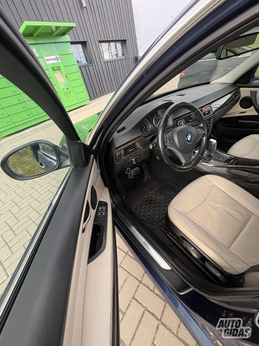 Zils BMW 318 2011 Kauņa, ar dzinēja tilpumu 1.80 L un nobraukumu 278 tūkst. km par 4400 €, foto 16 vietnē AUTOMOTO.COM.LV