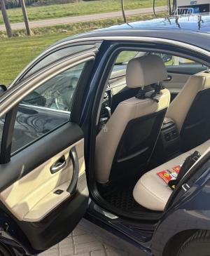 Zils BMW 318 2011 Kauņa, ar dzinēja tilpumu 1.80 L un nobraukumu 278 tūkst. km par 4400 €, foto 17 vietnē AUTOMOTO.COM.LV