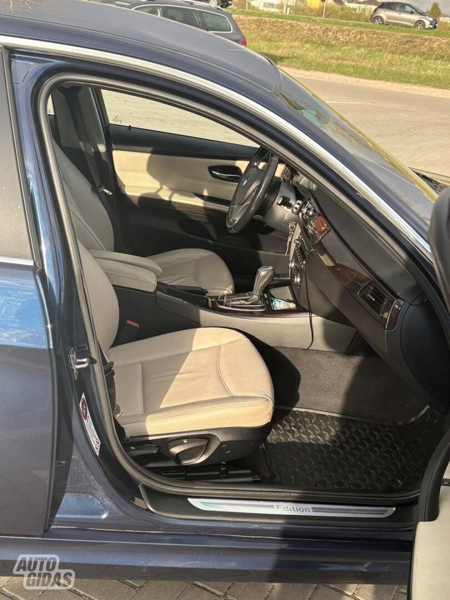 Zils BMW 318 2011 Kauņa, ar dzinēja tilpumu 1.80 L un nobraukumu 278 tūkst. km par 4400 €, foto 18 vietnē AUTOMOTO.COM.LV