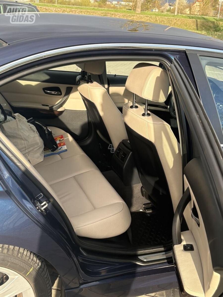 Zils BMW 318 2011 Kauņa, ar dzinēja tilpumu 1.80 L un nobraukumu 278 tūkst. km par 4400 €, foto 19 vietnē AUTOMOTO.COM.LV
