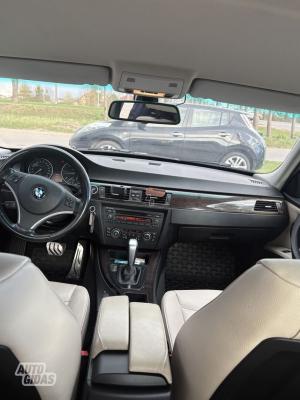 Zils BMW 318 2011 Kauņa, ar dzinēja tilpumu 1.80 L un nobraukumu 278 tūkst. km par 4400 €, foto 21 vietnē AUTOMOTO.COM.LV