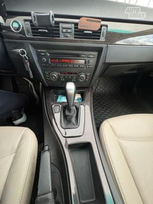 Zils BMW 318 2011 Kauņa, ar dzinēja tilpumu 1.80 L un nobraukumu 278 tūkst. km par 4400 €, foto 22 vietnē AUTOMOTO.COM.LV