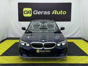 Blue BMW 318 2019 in Vilnius, with an engine capacity of 2.00 L and mileage of 83 thousand km for 15900 €, photo 8 on AUTOMOTO.COM.LV