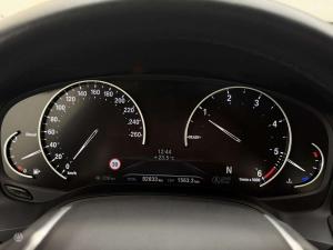 Blue BMW 318 2019 in Vilnius, with an engine capacity of 2.00 L and mileage of 83 thousand km for 15900 €, photo 22 on AUTOMOTO.COM.LV