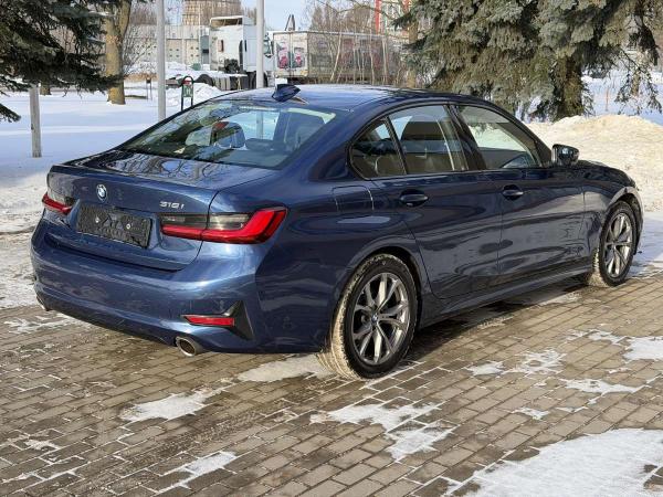 Blue BMW 318 2021 in Kaunas, with an engine capacity of 2.00 L and mileage of 145 thousand km for 14800 €, photo 9 on AUTOMOTO.COM.LV