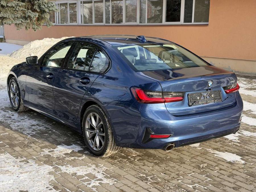 Blue BMW 318 2021 in Kaunas, with an engine capacity of 2.00 L and mileage of 145 thousand km for 14800 €, photo 10 on AUTOMOTO.COM.LV