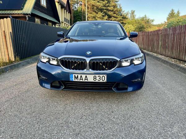 Zils BMW 318 2021 Ignalina, ar dzinēja tilpumu 2.00 L un nobraukumu 80 tūkst. km par 21000 €, foto 5 vietnē AUTOMOTO.COM.LV