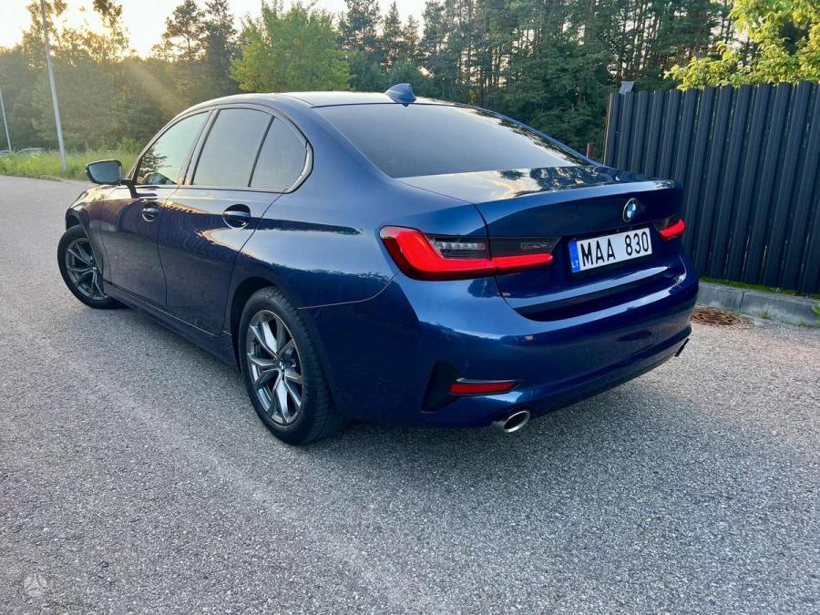 Zils BMW 318 2021 Ignalina, ar dzinēja tilpumu 2.00 L un nobraukumu 80 tūkst. km par 21000 €, foto 8 vietnē AUTOMOTO.COM.LV