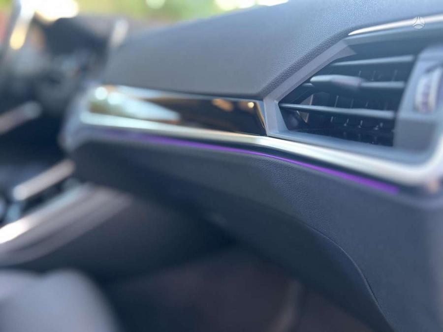 Zils BMW 318 2021 Ignalina, ar dzinēja tilpumu 2.00 L un nobraukumu 80 tūkst. km par 21000 €, foto 21 vietnē AUTOMOTO.COM.LV