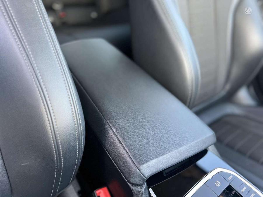 Zils BMW 318 2021 Ignalina, ar dzinēja tilpumu 2.00 L un nobraukumu 80 tūkst. km par 21000 €, foto 25 vietnē AUTOMOTO.COM.LV