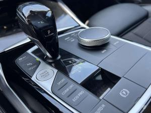 Zils BMW 318 2021 Ignalina, ar dzinēja tilpumu 2.00 L un nobraukumu 80 tūkst. km par 21000 €, foto 36 vietnē AUTOMOTO.COM.LV