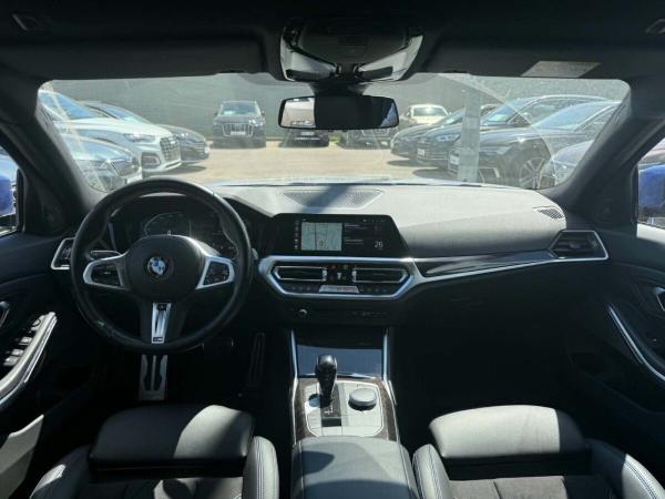 Blue BMW 318 2022 in Vilnius, with an engine capacity of 2.00 L and mileage of 75 thousand km for 32600 €, photo 7 on AUTOMOTO.COM.LV