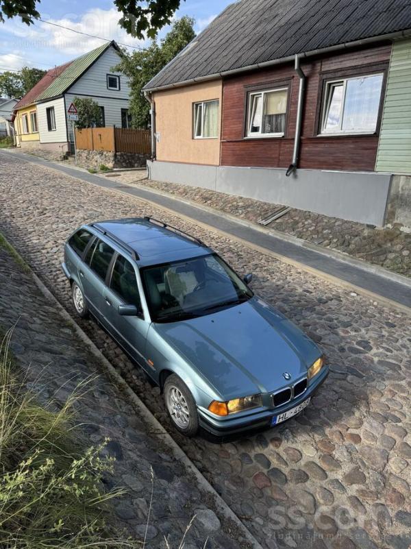 Zils BMW 318 1996 Rēzekne, ar dzinēja tilpumu 1.80 L un nobraukumu 251 tūkst. km par 3000 €, foto 3 vietnē AUTOMOTO.COM.LV