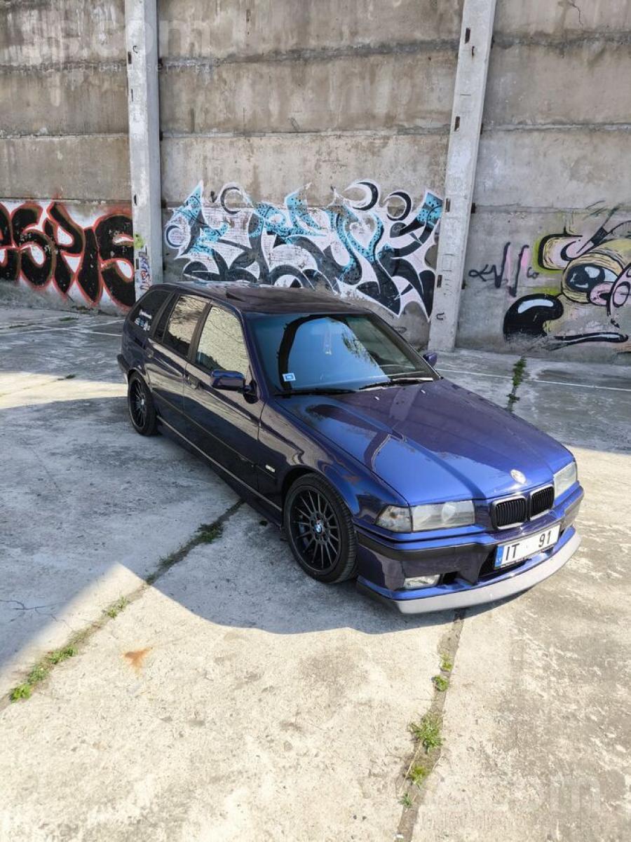 Zils BMW 318 1997 Liepāja, ar dzinēja tilpumu 1.60 L un nobraukumu 385 tūkst. km par 4433 €, foto 3 vietnē AUTOMOTO.COM.LV