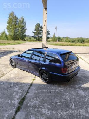 Zils BMW 318 1997 Liepāja, ar dzinēja tilpumu 1.60 L un nobraukumu 385 tūkst. km par 4433 €, foto 5 vietnē AUTOMOTO.COM.LV
