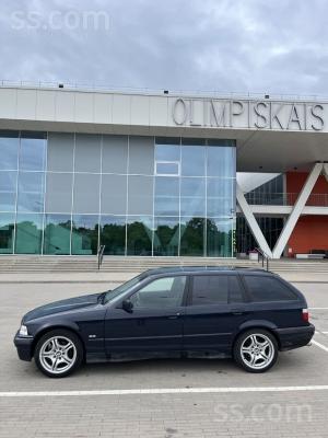 Zils BMW 318 1997 Rēzekne, ar dzinēja tilpumu 1.80 L un nobraukumu 266 tūkst. km par 2600 €, foto 4 vietnē AUTOMOTO.COM.LV
