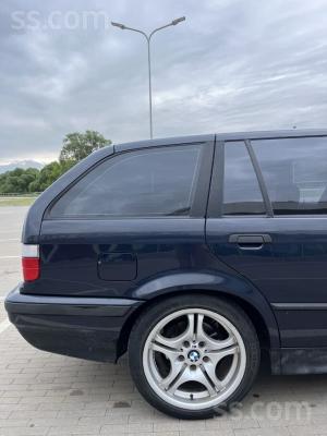 Zils BMW 318 1997 Rēzekne, ar dzinēja tilpumu 1.80 L un nobraukumu 266 tūkst. km par 2600 €, foto 8 vietnē AUTOMOTO.COM.LV