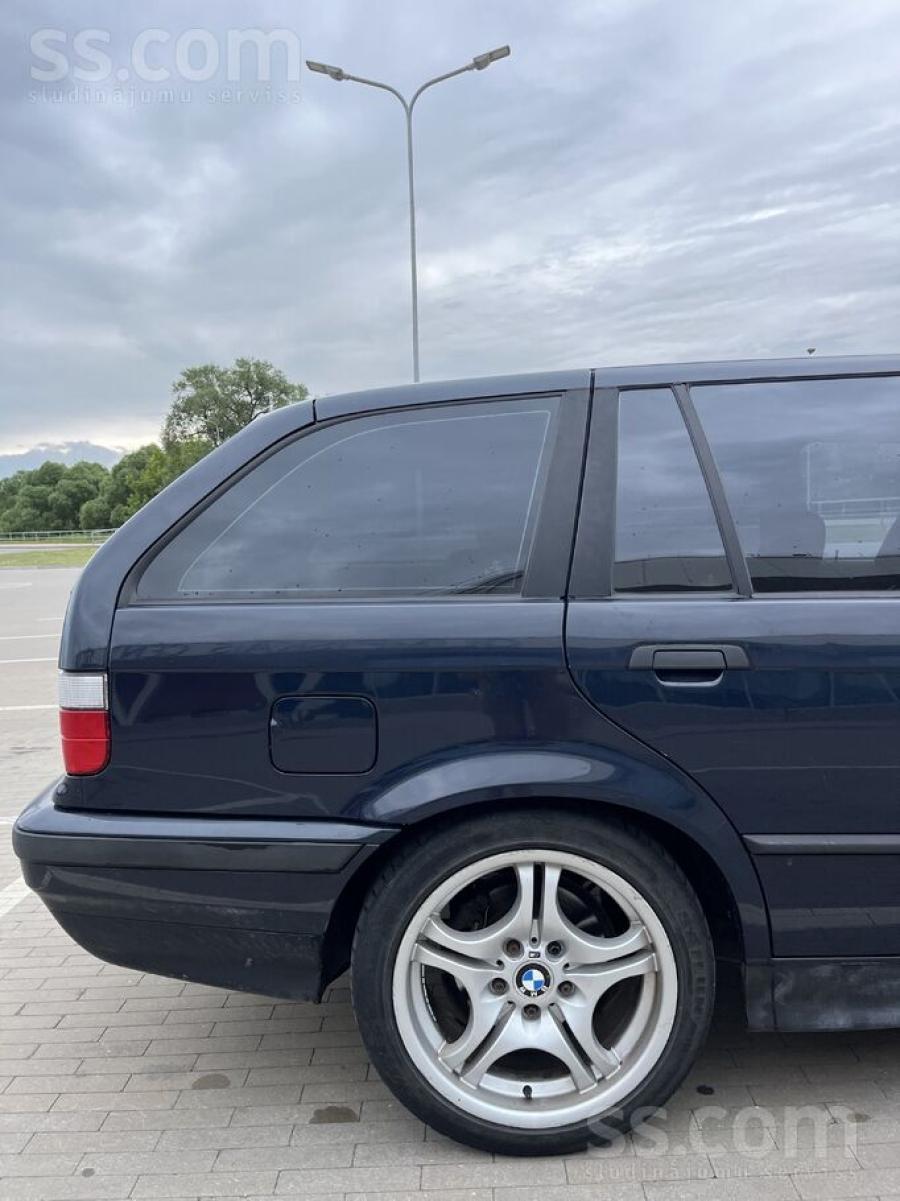 Zils BMW 318 1997 Rēzekne, ar dzinēja tilpumu 1.80 L un nobraukumu 266 tūkst. km par 2600 €, foto 8 vietnē AUTOMOTO.COM.LV