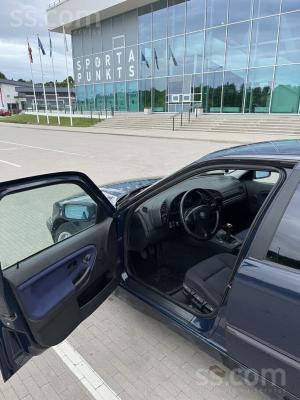 Zils BMW 318 1997 Rēzekne, ar dzinēja tilpumu 1.80 L un nobraukumu 266 tūkst. km par 2600 €, foto 16 vietnē AUTOMOTO.COM.LV
