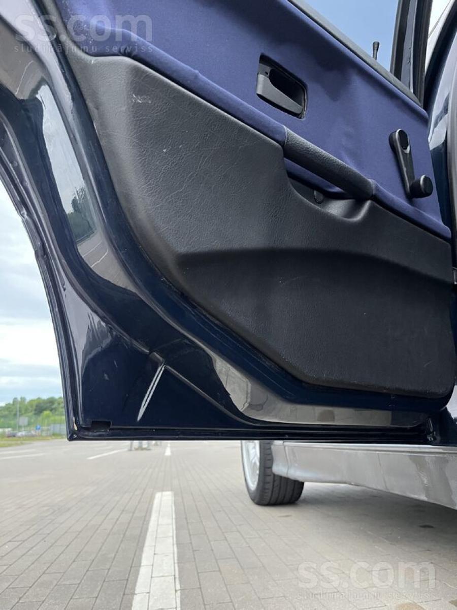 Zils BMW 318 1997 Rēzekne, ar dzinēja tilpumu 1.80 L un nobraukumu 266 tūkst. km par 2600 €, foto 19 vietnē AUTOMOTO.COM.LV