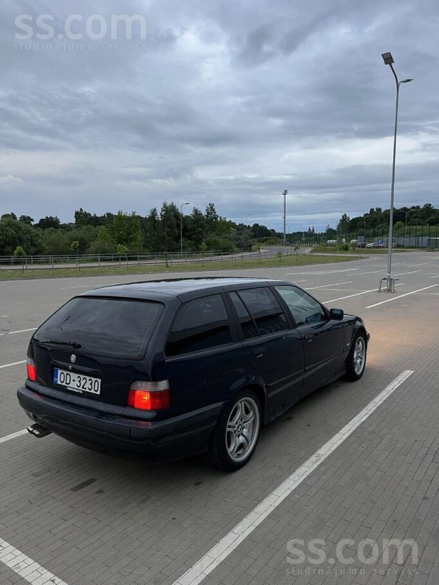 Zils BMW 318 1997 Rēzekne, ar dzinēja tilpumu 1.80 L un nobraukumu 266 tūkst. km par 2600 €, foto 28 vietnē AUTOMOTO.COM.LV