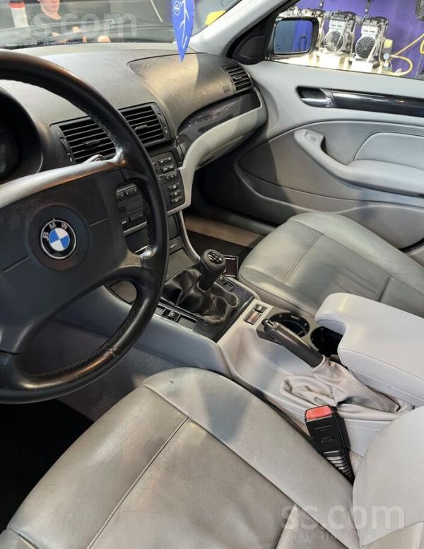 Zils BMW 318 2002 Rīga, ar dzinēja tilpumu 1.80 L un nobraukumu 400 tūkst. km par 1700 €, foto 5 vietnē AUTOMOTO.COM.LV