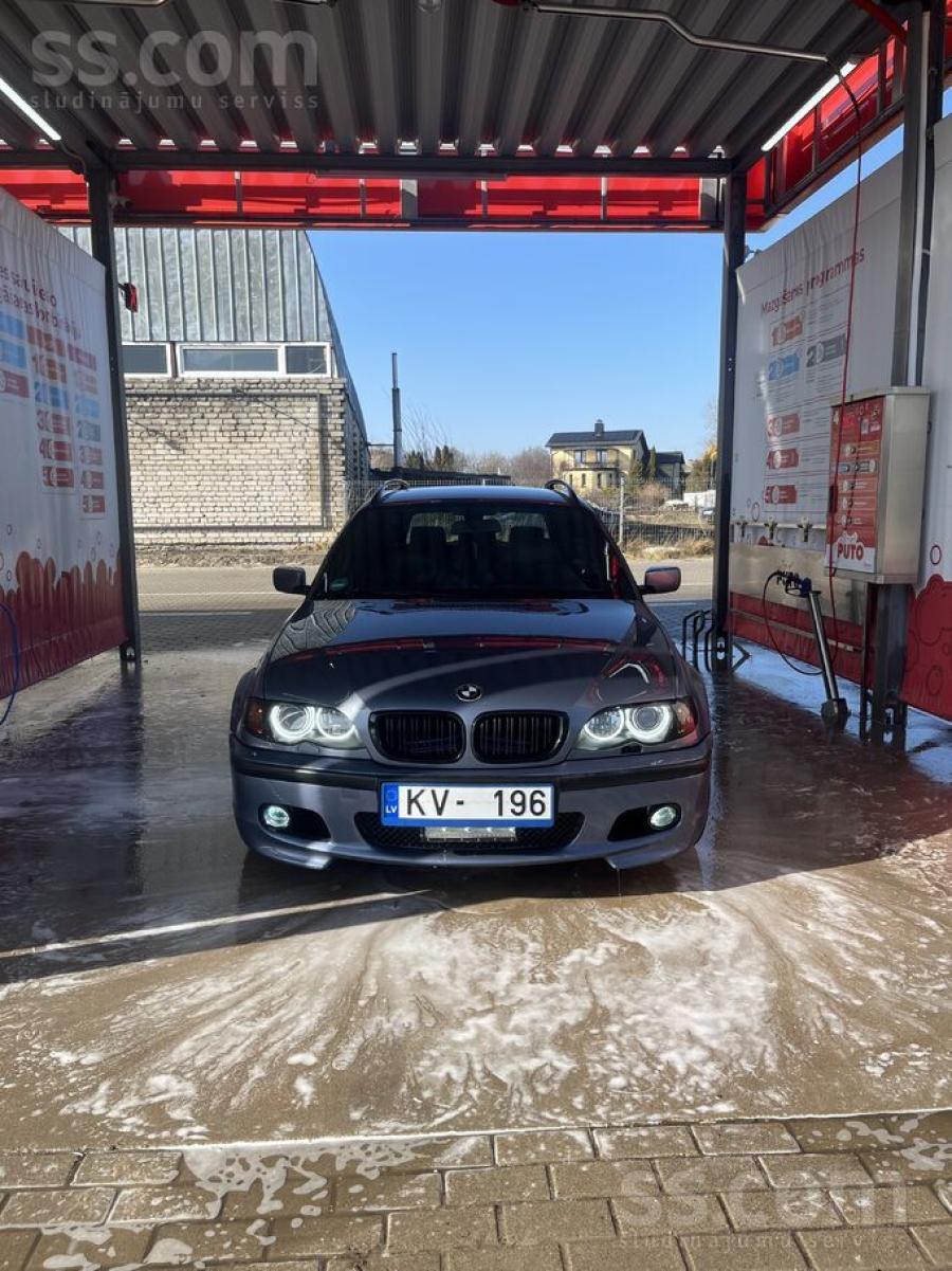 Blue BMW 318 2005 in Riga, with an engine capacity of 2.00 L and mileage of 328 thousand km for 2300 €, photo 1 on AUTOMOTO.COM.LV