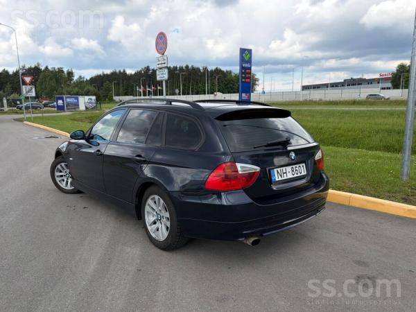 Zils BMW 318 2006 Rīga, ar dzinēja tilpumu 2.00 L un nobraukumu 331 tūkst. km par 2350 €, foto 3 vietnē AUTOMOTO.COM.LV
