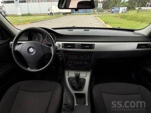Синий БМВ 318 2006 в Рига, объемом двигателя 2.00 л и пробегом 331 тыс. км за 2350 €, фото 6 на AUTOMOTO.COM.LV