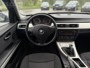 Zils BMW 318 2006 Ogre, ar dzinēja tilpumu 2.00 L un nobraukumu 345 tūkst. km par 2950 €, foto 14 vietnē AUTOMOTO.COM.LV